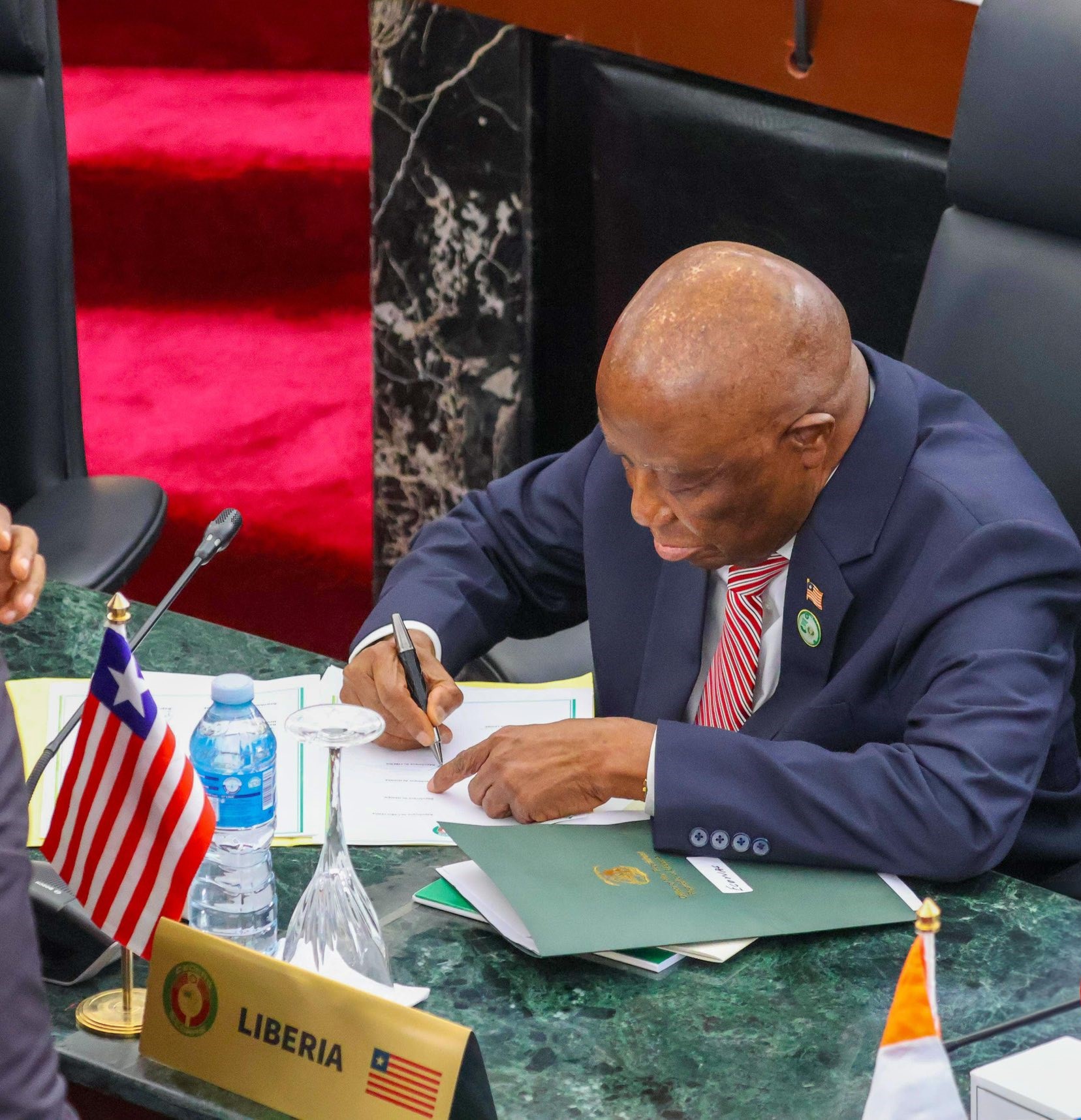 Pres. Boakai Reaffirms Liberia’s Commitment to ECOWAS. - Reports 231